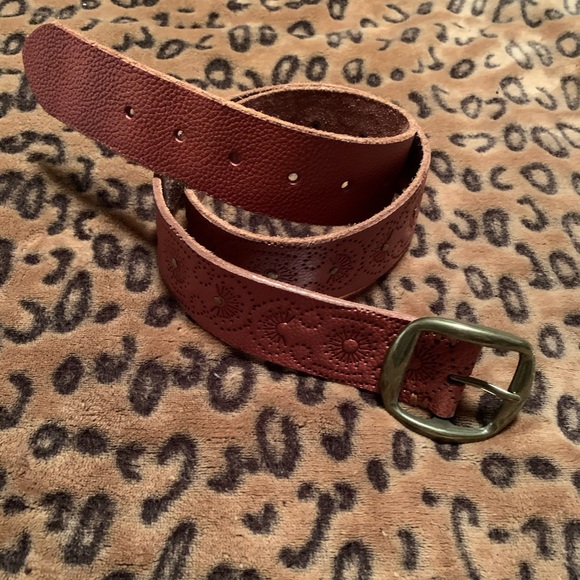 American Eagle Outfitters | Accessories | Y2k Aeo Embossed Leather Belt ...